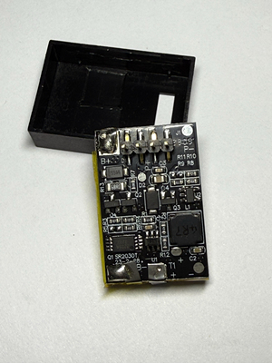 240容量502030钢壳电池 带3.7V转8.7V升压板 有壳子自已拆