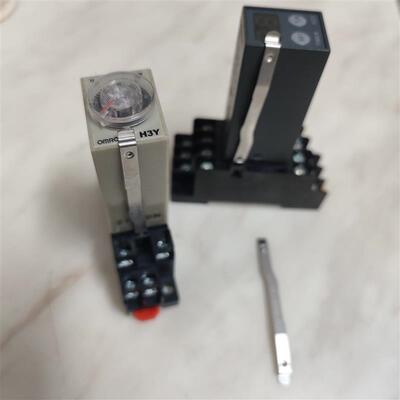 Y92H-3 PYC-A1卡片紧固继电器ptf FH-3时间继电器座弹片