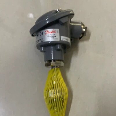 议价Danfoss MBT 5252-0011-0050-0700 温度感测器 084Z7034