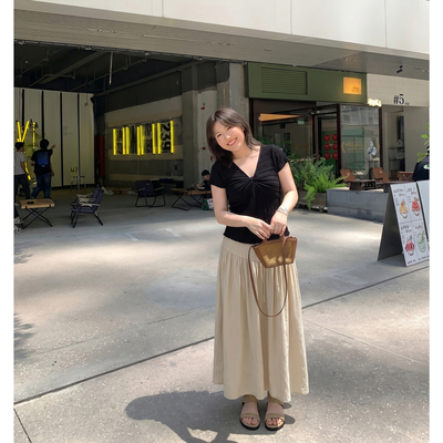 Q了个T大码扭结V领短袖T 恤胖 mm巨显瘦独特美遮肉漂亮小衫