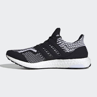 阿迪达斯UltraBOOST男女跑步鞋