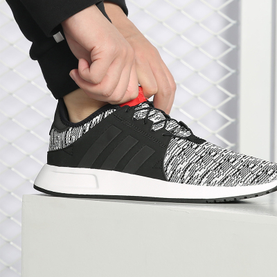 三叶草休闲运动板鞋男女同款