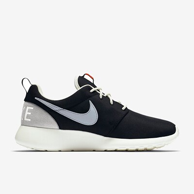 Nike耐克正品儿童运动休闲日常通勤舒适百搭跑步鞋820200-001