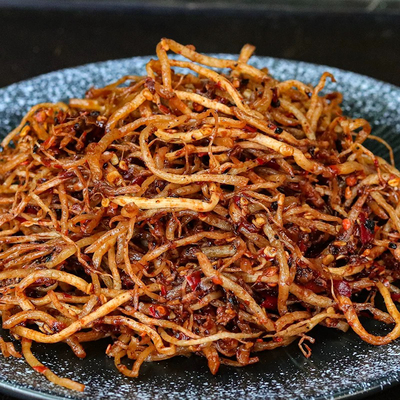 云南保山特产佤族美食佤味苤菜根香辣口味下饭菜麻辣苤菜根