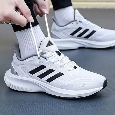 阿迪达斯男鞋2026春季新款复古透气缓震休闲轻便白色跑步鞋JP9786