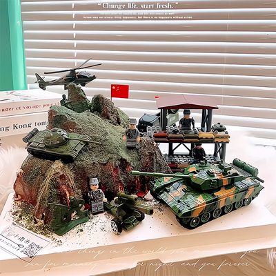 男孩坦克直升飞机空军特种兵摆件