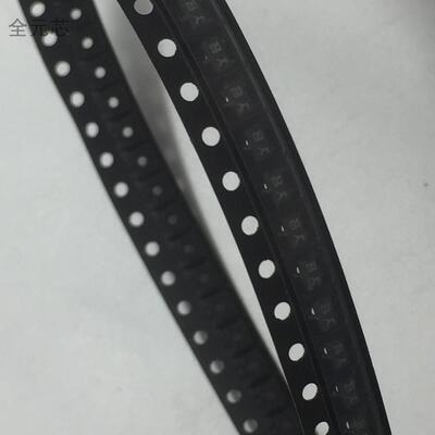 RN2402 丝印YB 贴片三极管 全新原装