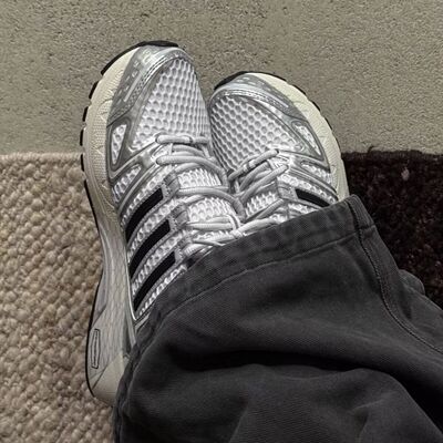 adidas Adistar Control5舒适不搁脚爆款贴合跑步鞋款白银KI6121
