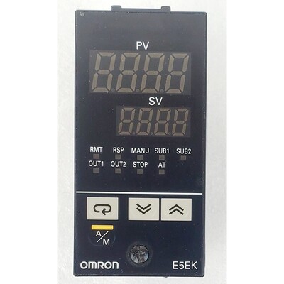 OMRON E5EK-AA2-500 Controllore Digitale, 240V, 50/60Hz, 15VA