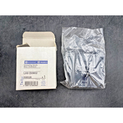 TELEMECANIQUE LA9D0902 BLOC INVERSION
