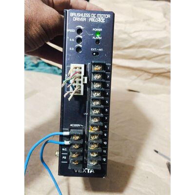 Oriental Vexta FBLD40C 无刷直流电机驱动 40W 200V 控制器发射