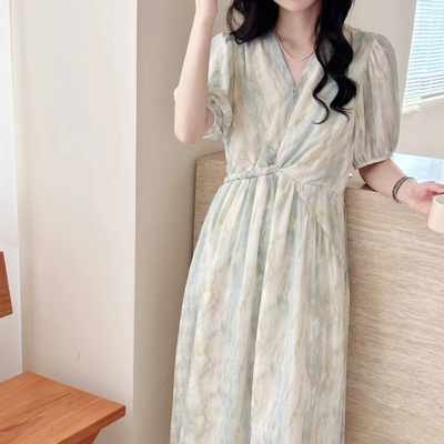 气质扎染连衣裙女收腰V领显瘦