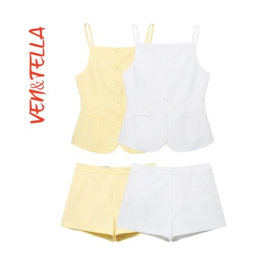 排扣饰背心式上衣短裤