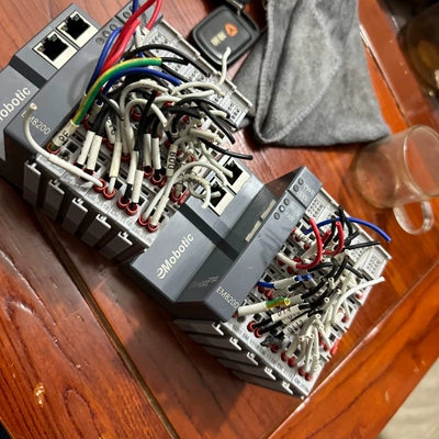 议价eMobotic远程I/O模块EM8200耦合器