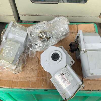 议价4个日精减速电机，HF18R015-CTMR90NN（还可维修