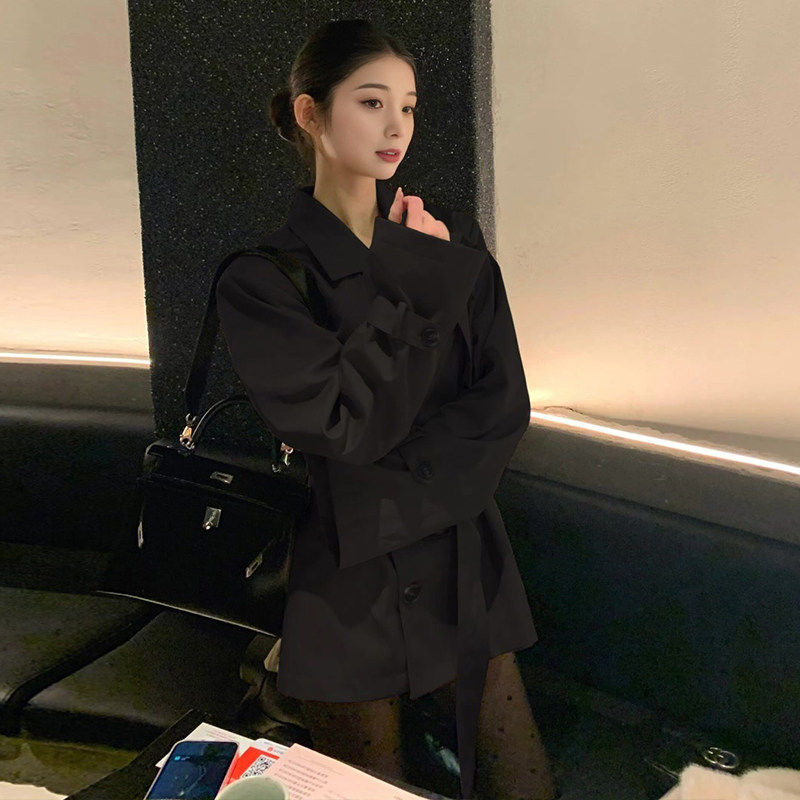 2026春秋季新款风衣外套女辣妹法式双排扣短款西装领百搭收腰外穿