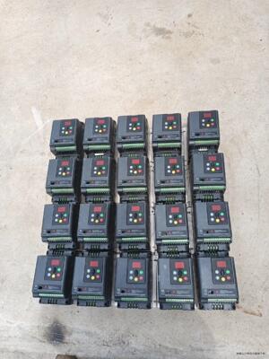 H3022G3EC03044变频器！急速卖出！