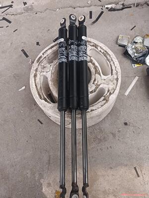 原装日本TOKICO液压支撑杆Y2056具体参数看图片。图片议价商品