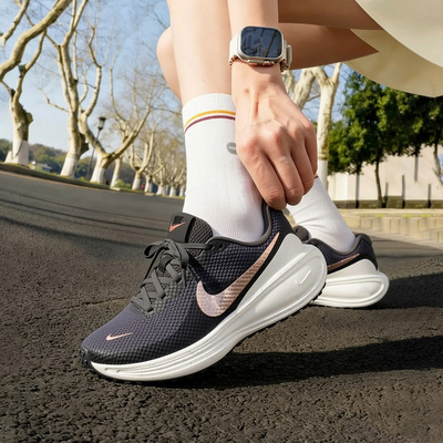 Nike耐克女鞋2026新款REVOLUTION 8缓震透气公路跑步鞋HJ8485-200