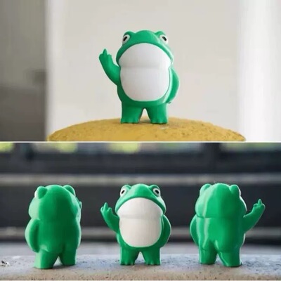 Rebellious FrogFigurine小青蛙树脂摆件中指青蛙工艺品恶搞摆件