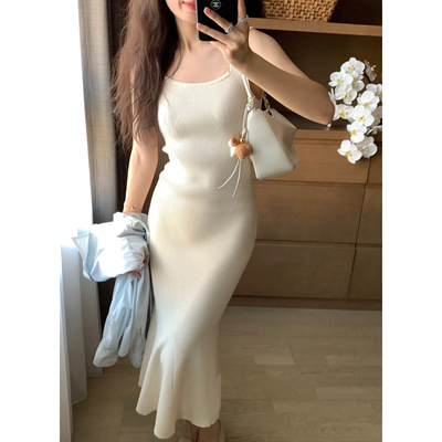 FAN 秋新品【原*价298】chao优版型显瘦方领背心针织鱼尾连衣裙