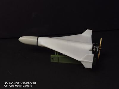 136无人机模型伊朗飞天小摩托沙赫德-136无人机模型科普教学展示