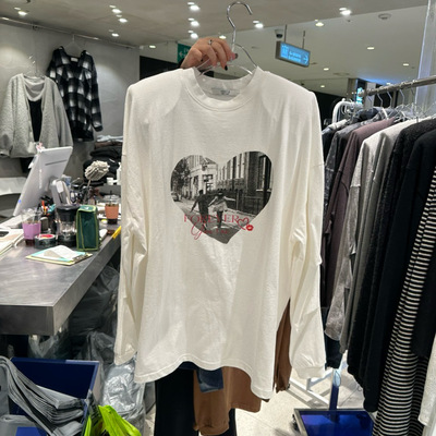 韩国东大门2025冬新款hertz圆领爱心长袖打底长袖T恤