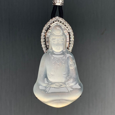 天然A货缅甸翡翠 观音 整体 : 70-38.5-15.1裸石 : 64.2-38.5-5.5