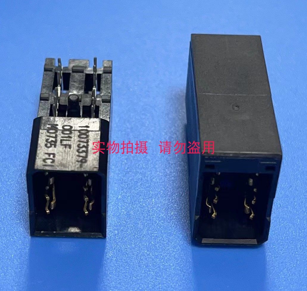 10073379-001LF AirMax® 弯公 2x2 LP 4P 80A FCI背板电源连接器