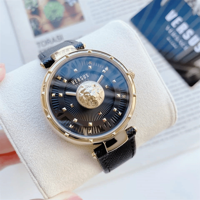 Versus黑金浮雕狮头手表