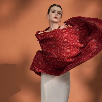 NagarNan-P系列Lady尺寸100×200藤蔓绣那家楠手工羊绒披肩围巾