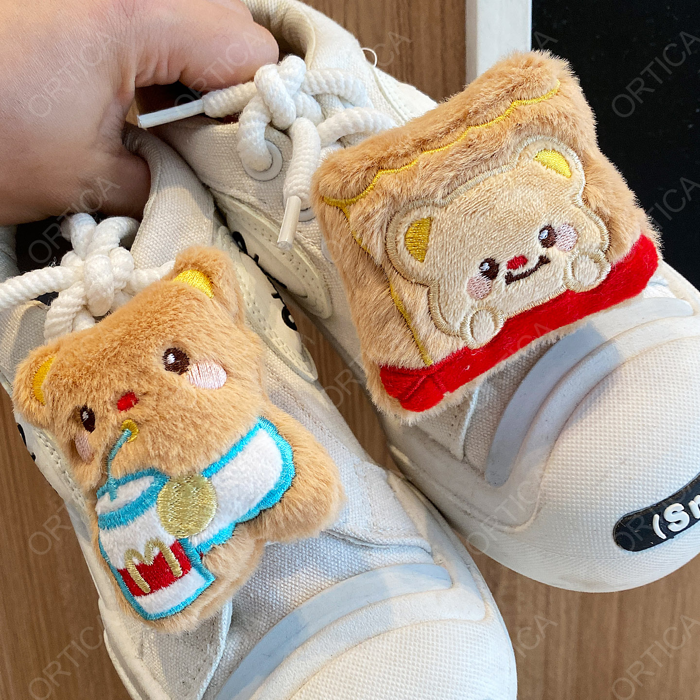 可爱卡通小熊毛绒鞋带扣可拆卸DIY趣味鞋子装饰配件粗鞋带鞋花潮