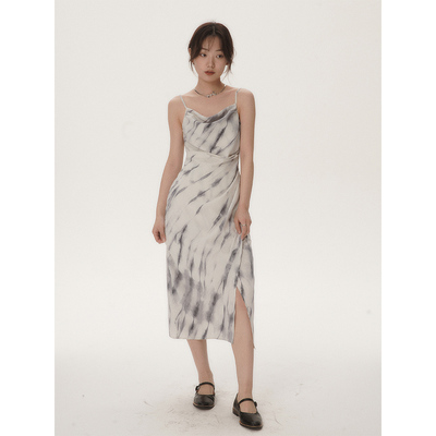 荡领吊带裙气质邂逅连衣裙女