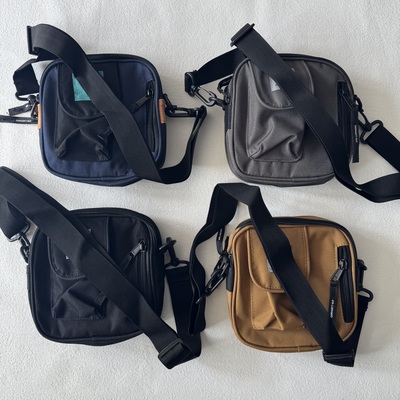 卡特休闲通勤男斜跨包小方包