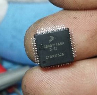 SC900714A3AD-SI SC900714A3A 汽车发动机电脑板喷油驱动芯片