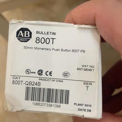 800T-QB24B 瞬时按钮 30mm 工控自动化配件议价维修