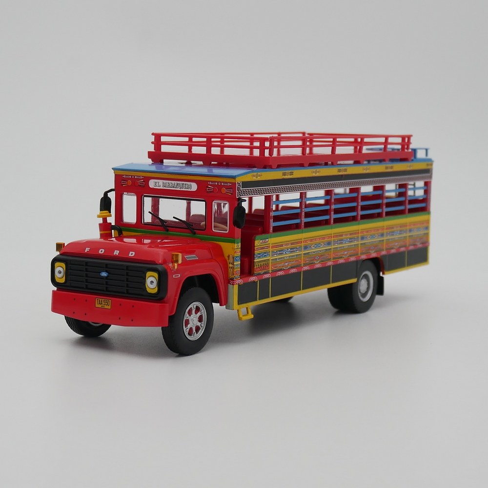 ixo 1:43巴士福特大客车哥伦比亚观光车汽车模型Ford Chiva 1990