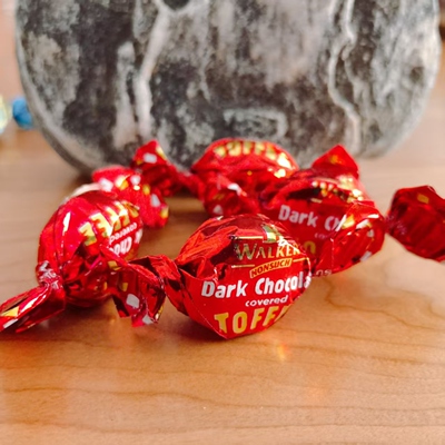 英国进口沃尔克斯太妃糖巧克力糖
