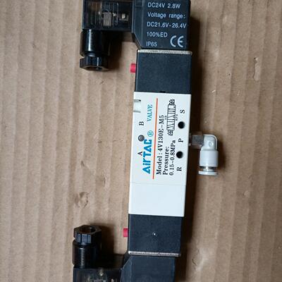 电磁阀4V130E-M5  没