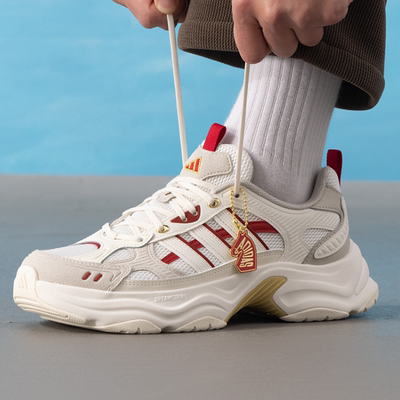 Adidas阿迪达斯正品春季男女马年限定透气拼接缓震休闲鞋KI1846