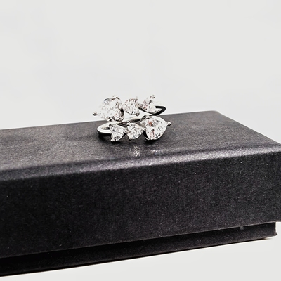 宥见归来钛钢不掉色爱心闪钻戒指