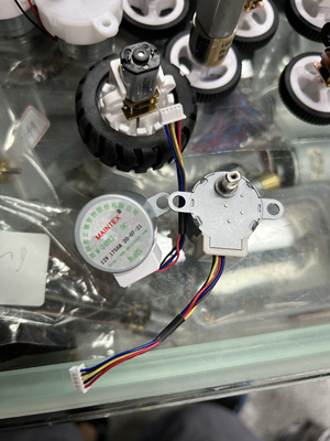 24BYJ48 无线摄像头监控器云台 马达 4相5线 DC 12v减速步进电机