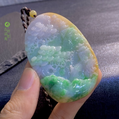 细糯种精品黄加绿翡翠山水牌