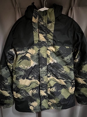 英国Mountain Warehouse迷彩防水加绒加厚登山保暖滑雪服帽可拆卸