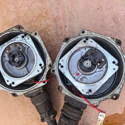三菱编码器两个处理，J4AVP0X8M04--议价商品