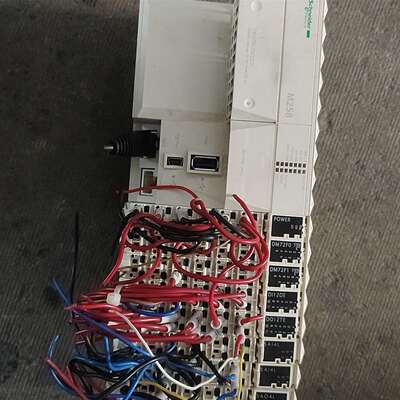 维修TM258LD42DT DM72F0 DM72F1 DI12议价