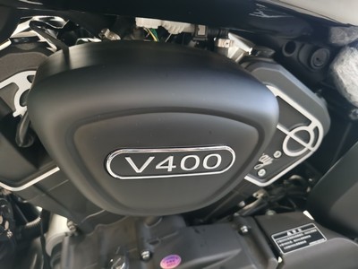 庄威YY400-3 400-5 V400威霸400发动机左装饰罩 空滤器盖V400标贴