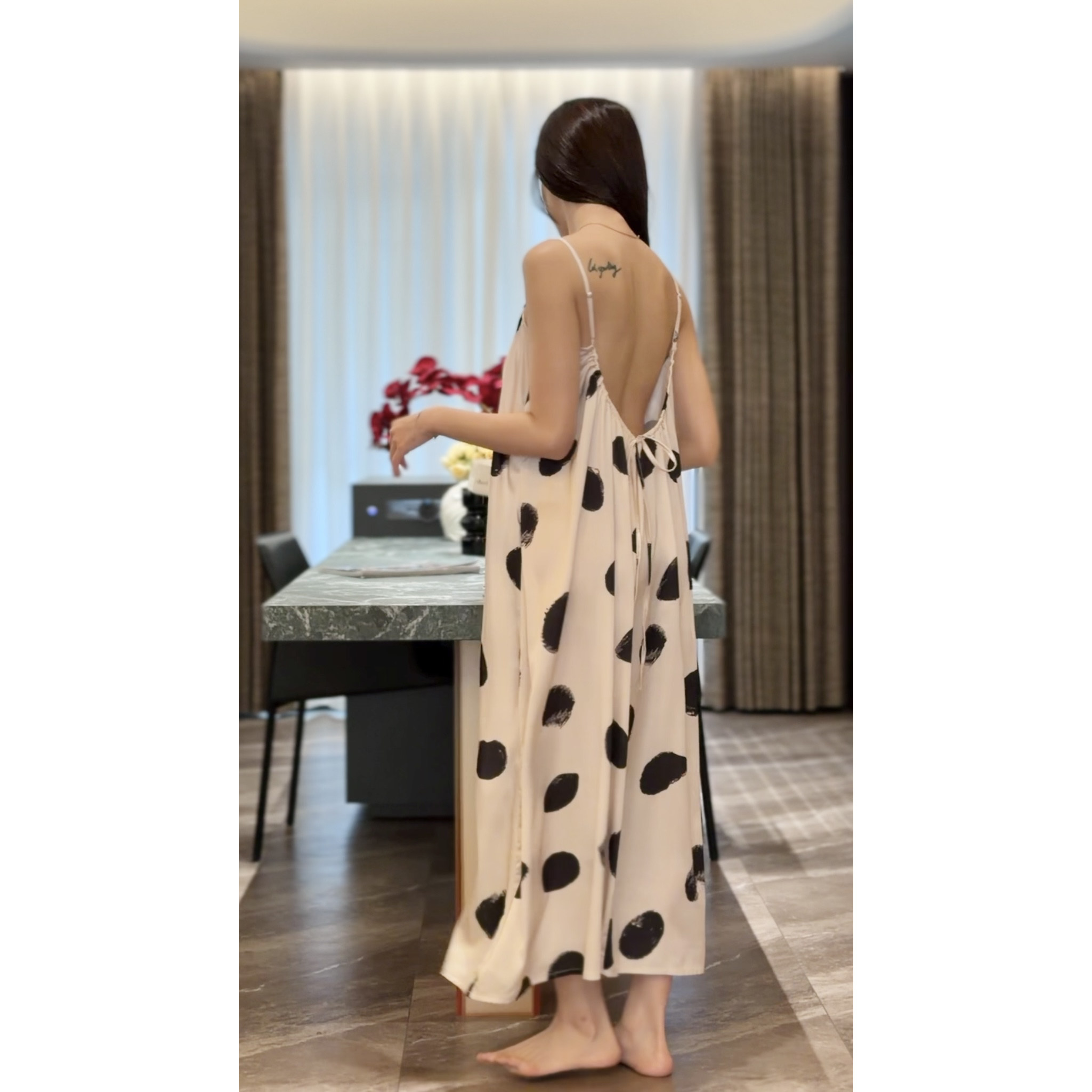 法式波点无袖睡裙女夏季长裙度假风性感露背高级感舒适家居服睡衣