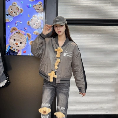 圆领长袖男女同款常规小熊纽扣