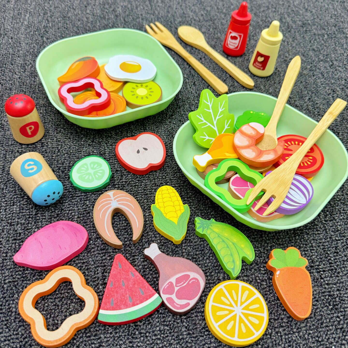 水果蔬菜沙拉玩具套装儿童木质仿真过家家果蔬厨房做饭幼儿园玩具
